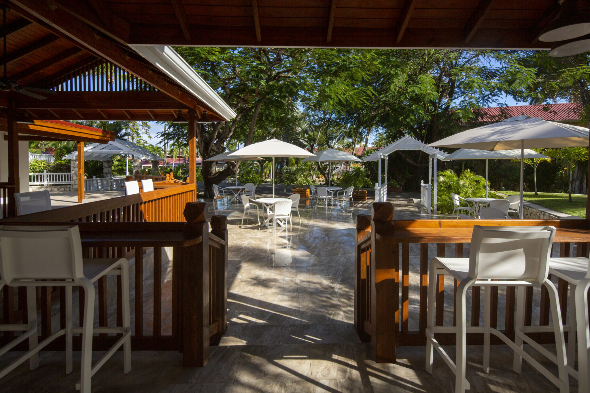 Pineapple Beach Club Antigua - Elite Island Resorts Certificates